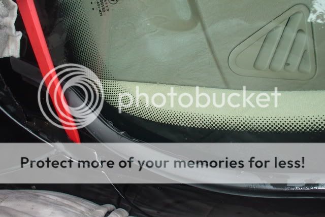 E39 Windshield trim replacement